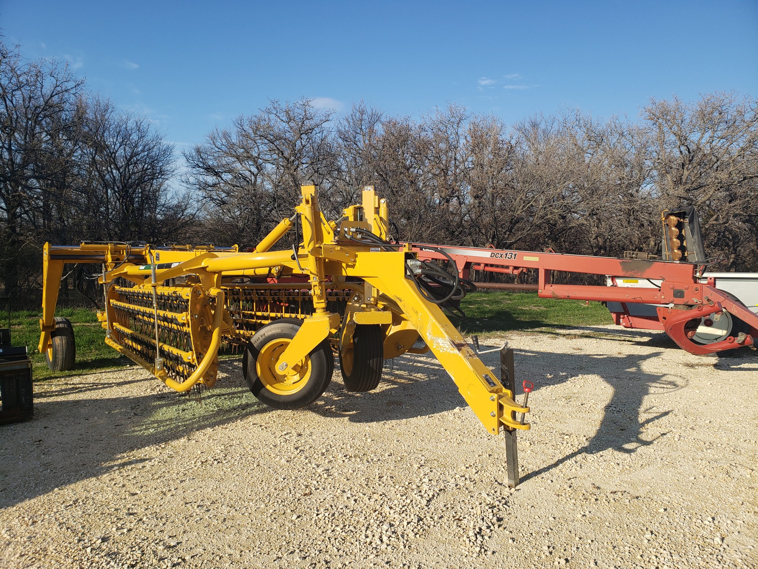 Vermeer R2800 Twin Rake #022070 - Equipment Listings - Hendershot Equipment